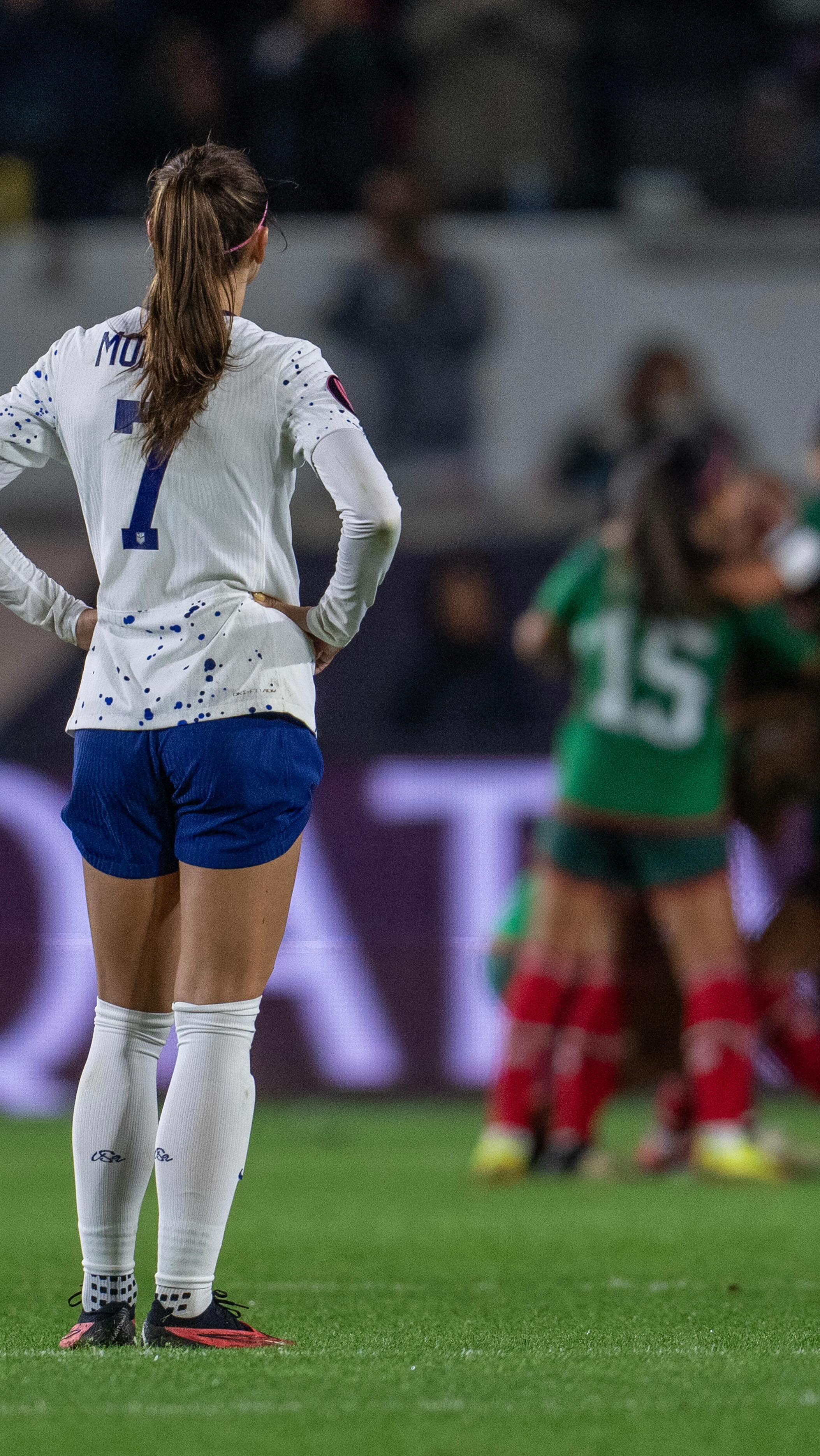 Alex Morgan Instagram | ThePlace-2.com