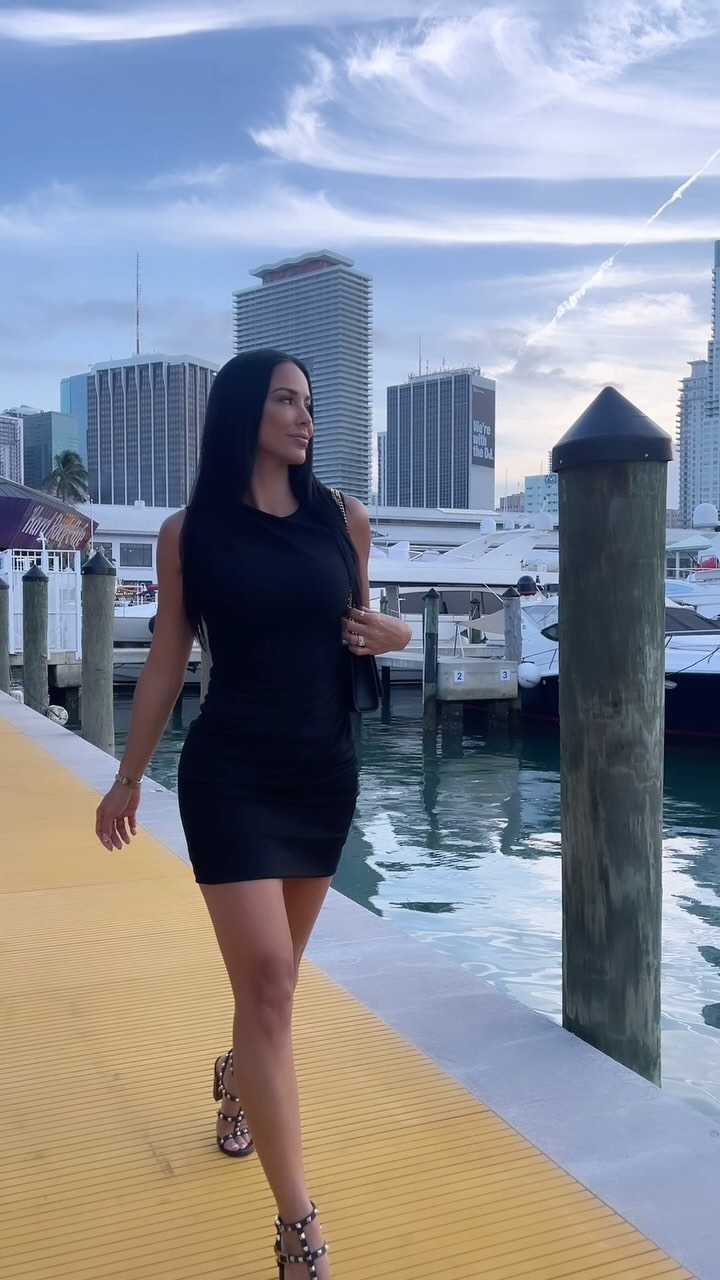 Melissa Riso Instagram | ThePlace-2.com